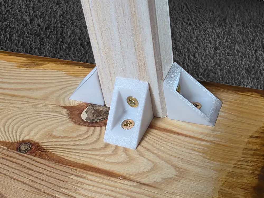 Strong Parametric Angle Bracket | CUSTOMIZABLE - Free 3D Print Model ...