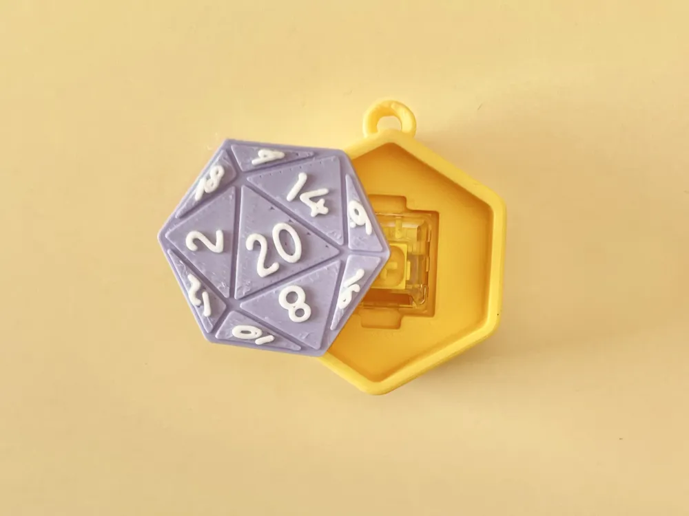 Dice 20— Fidget Clicker Keychains - Free 3D Print Model - MakerWorld