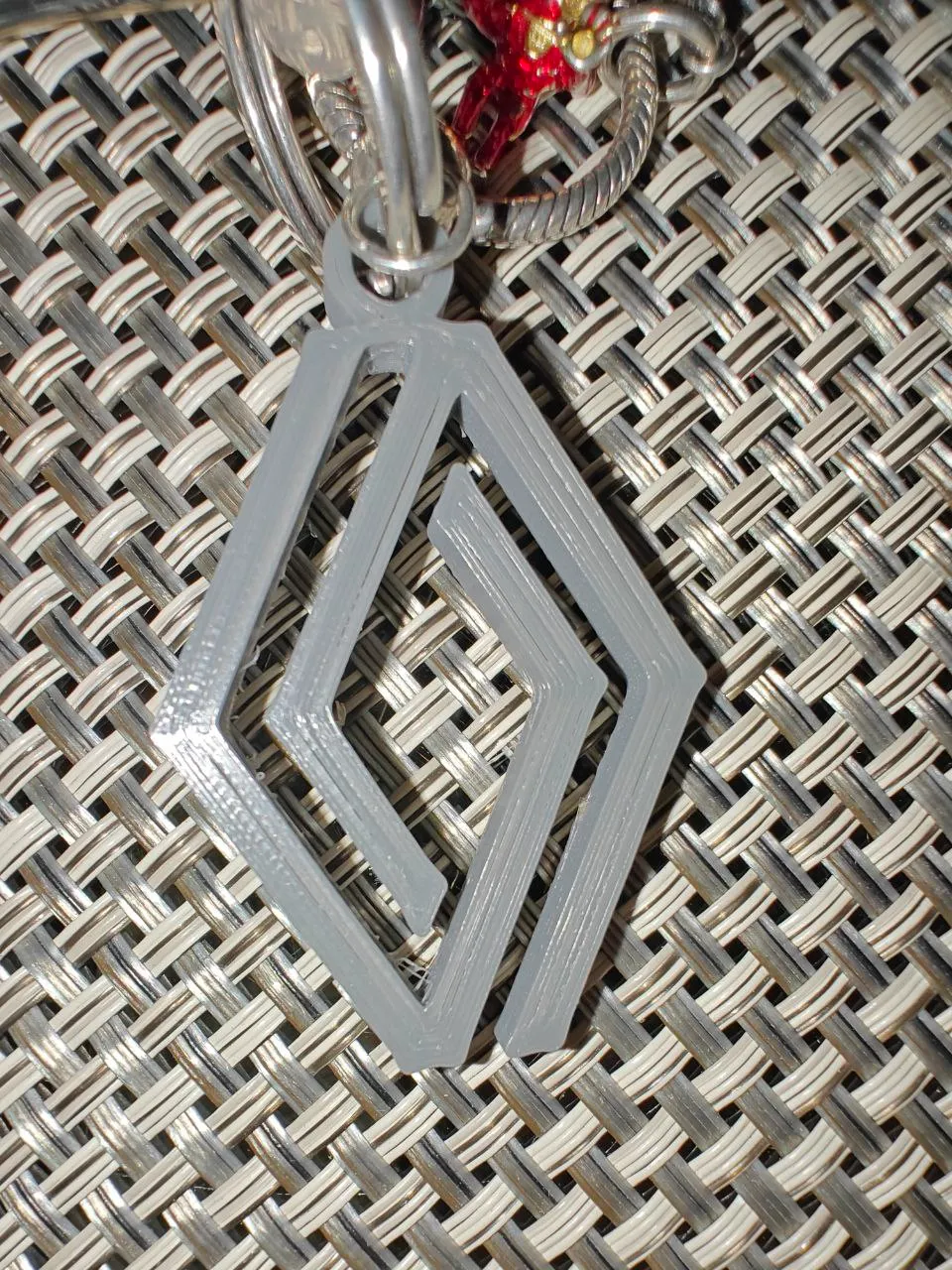 Renault_Keychain by Gio9772rm - MakerWorld