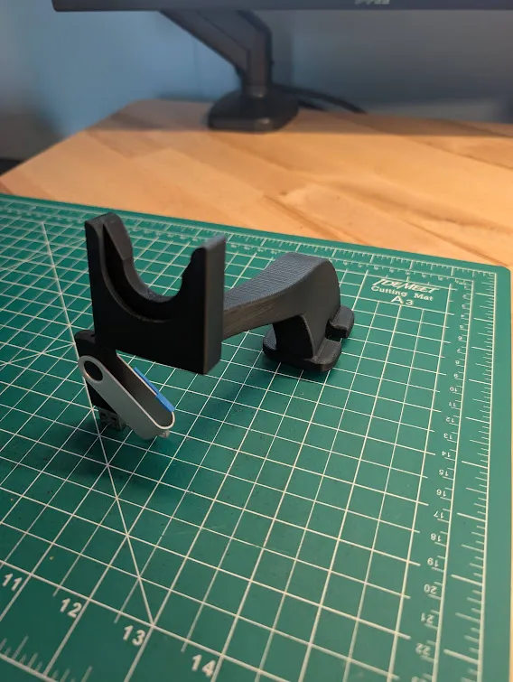 Toyota Highlander Pop Socket Dash Mount by mwnprints MakerWorld ...