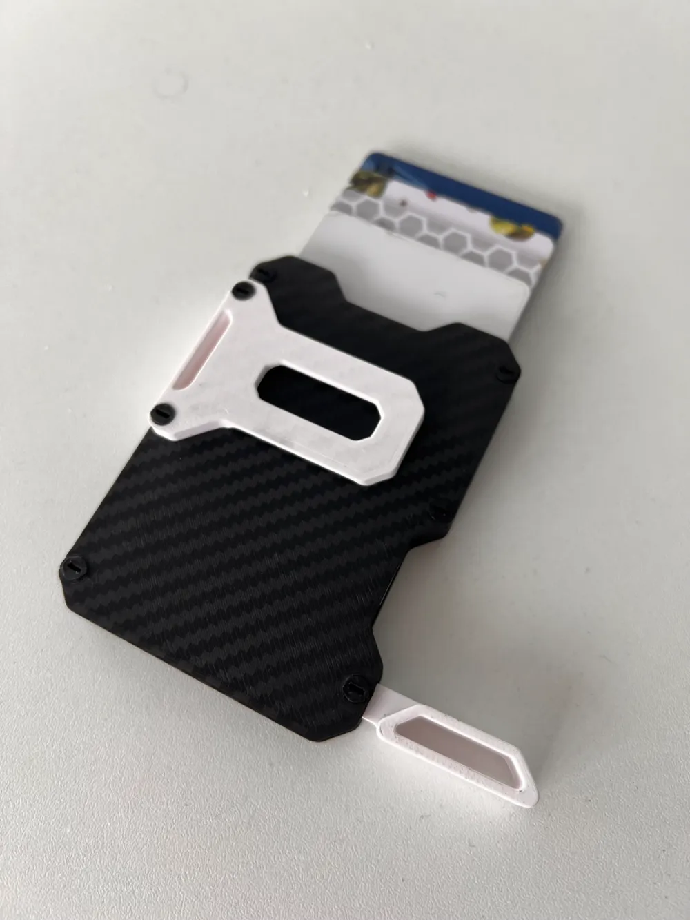 R4 Wallet – MagSafe Card Lever Mechanism - Free 3D Print Model - MakerWorld