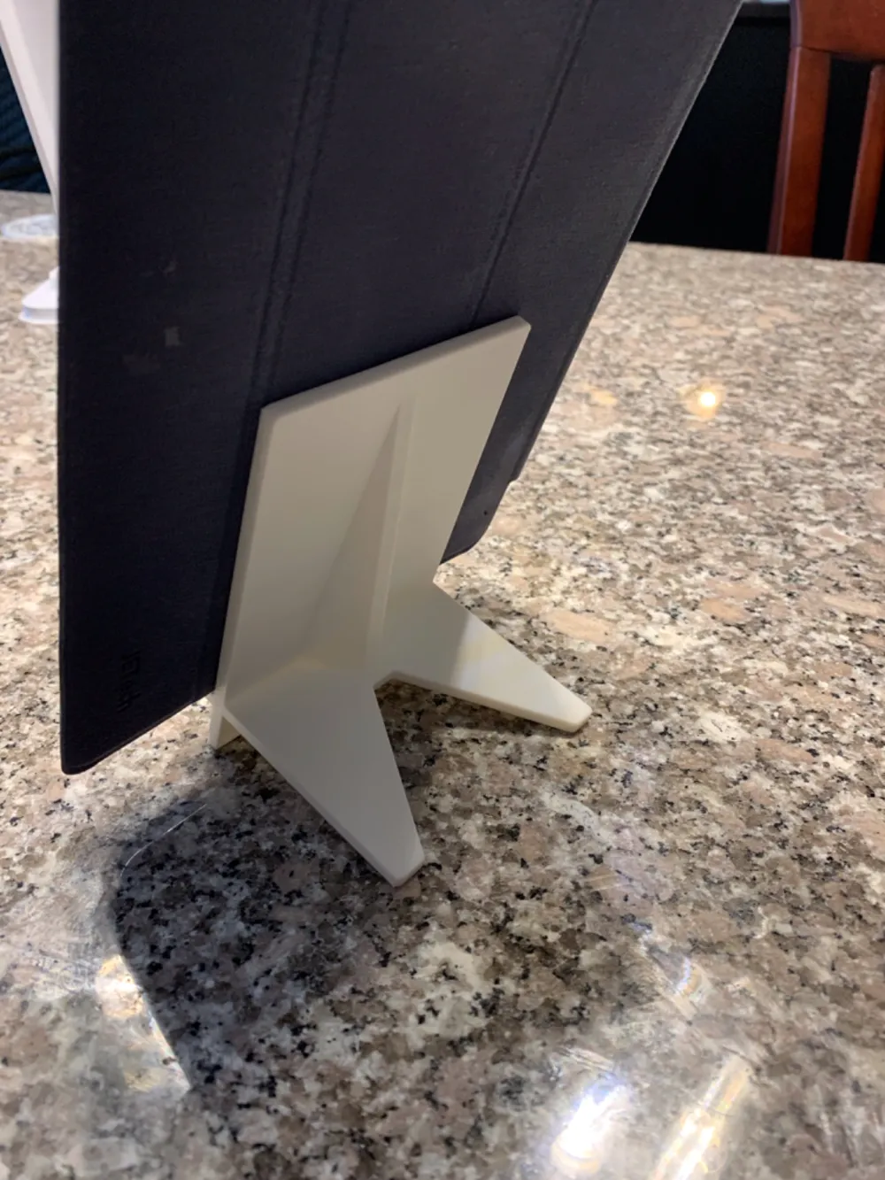 Cell and Tablet Stand Filament Insert by 3D Print Masters Hub - MakerWorld