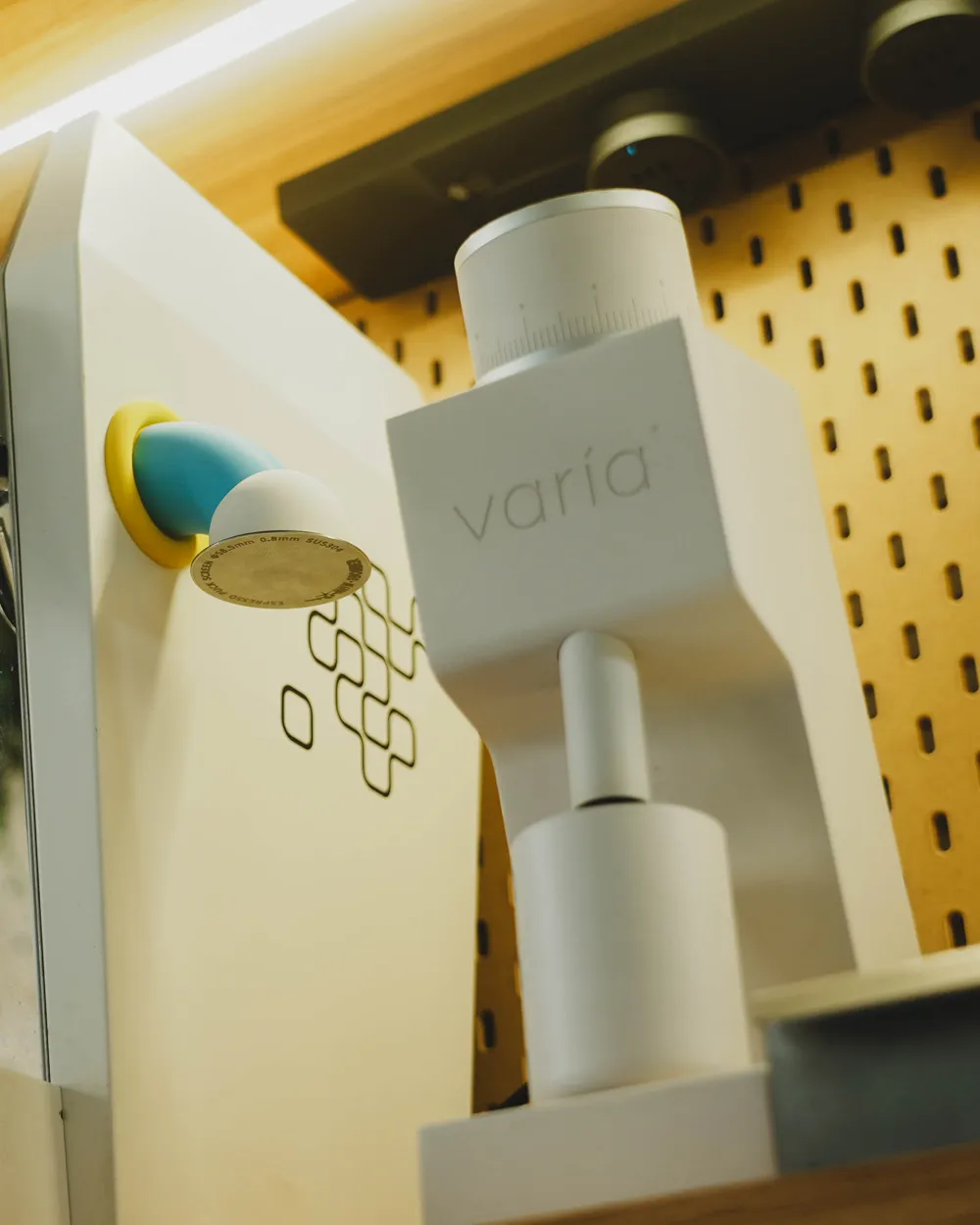 Doraemon Magnetic Puck Screen Holder - Free 3D Print Model - MakerWorld