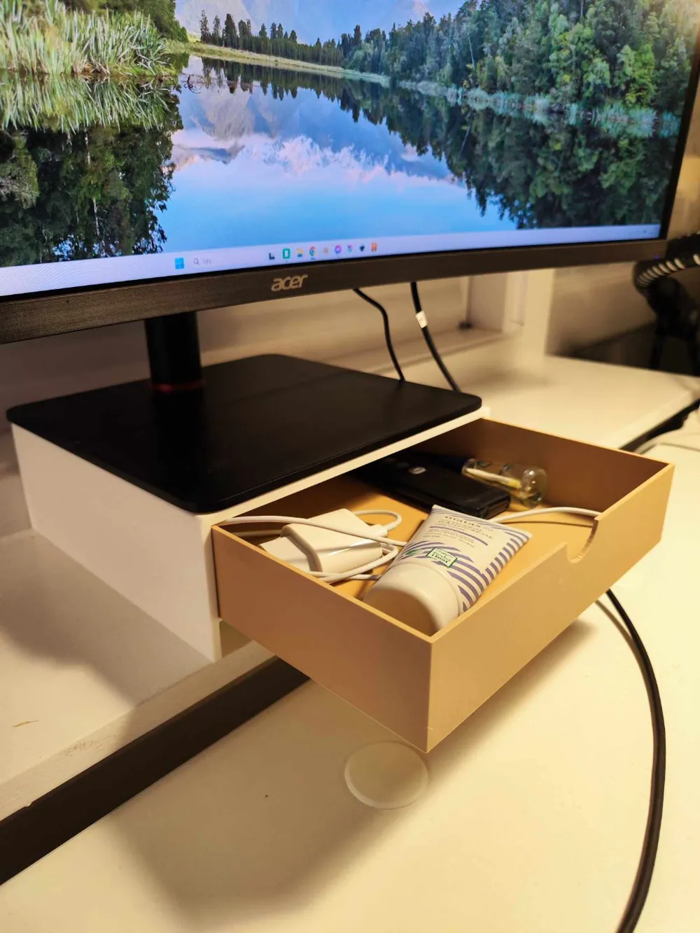 Monitor riser by Mia Germansen MakerWorld: Download Free 3D Models