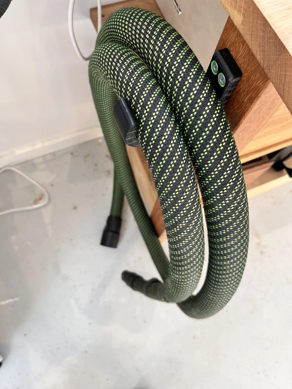 Festool 36mm Vacuum Hose Holder, Wall/MFT Mount - Free 3D Print Model ...