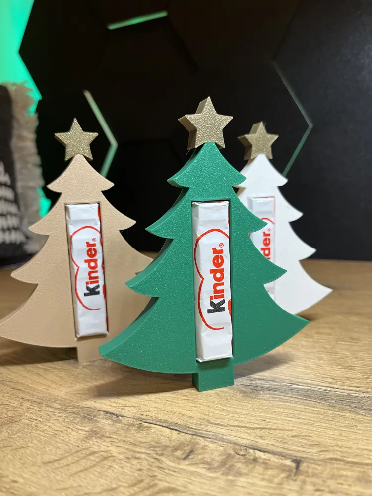Christmas Tree with Star & Kinder Chocolate - Free 3D Print Model ...