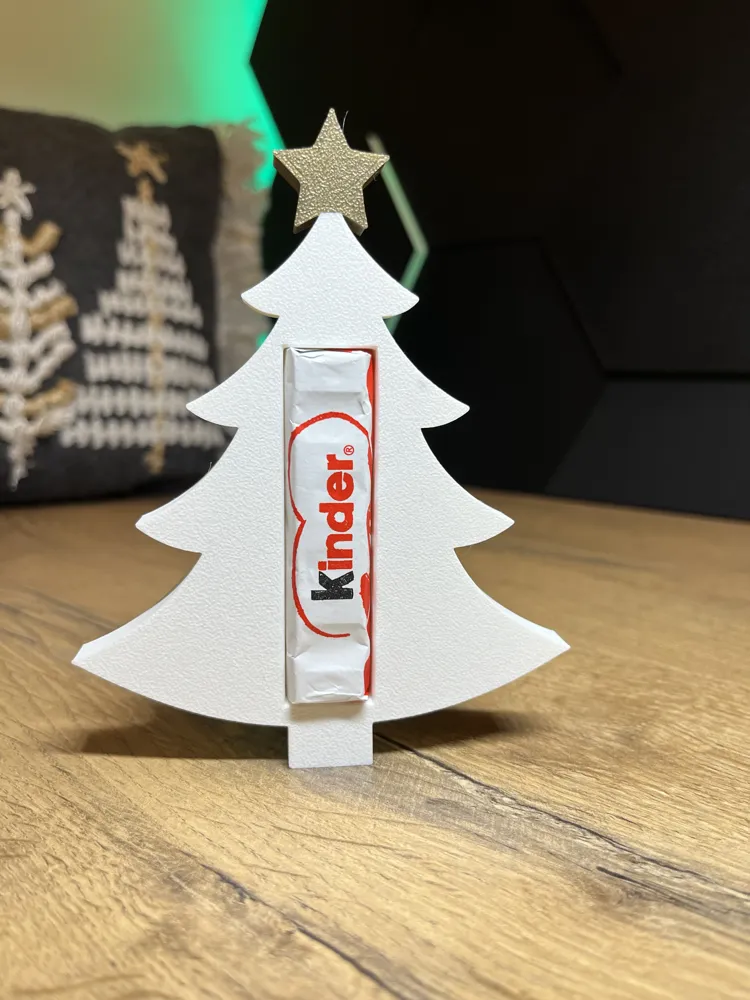 Christmas Tree with Star & Kinder Chocolate - Free 3D Print Model ...