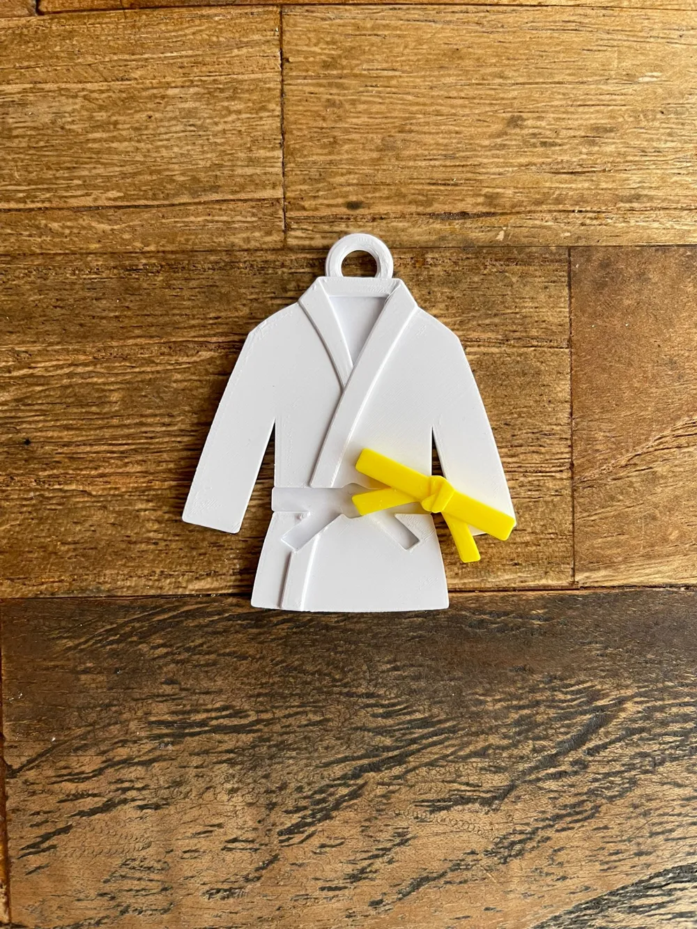 Karate gi keychain - swappable belt! - Free 3D Print Model - MakerWorld