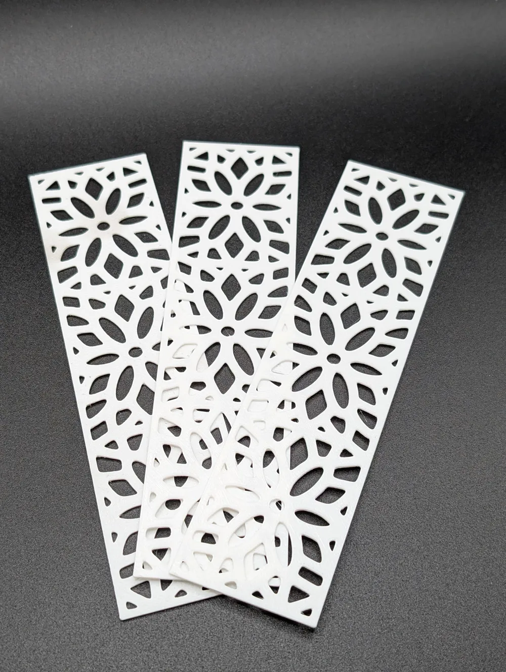 Pretty Bookmark, Floral/Geometric Pattern - Free 3D Print Model ...