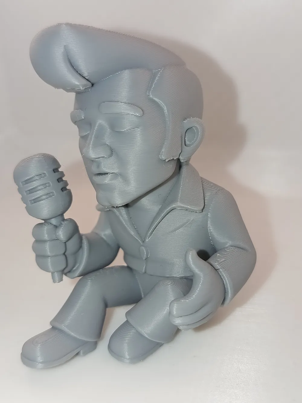 Elvis Presley en concert pose assise - The KING - Free 3D Print Model ...