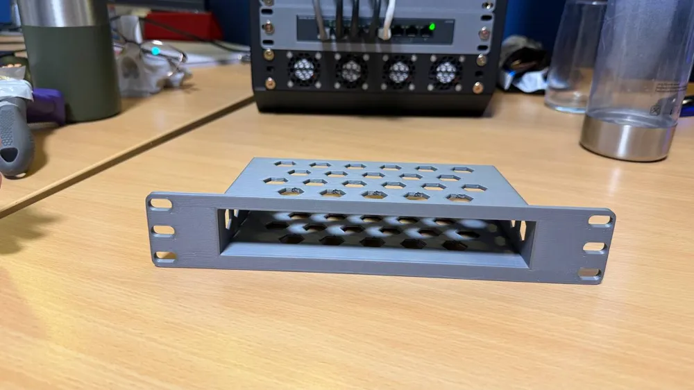 Mercusys MS108GP 10 inch rack mount PoE switch - Free 3D Print Model ...
