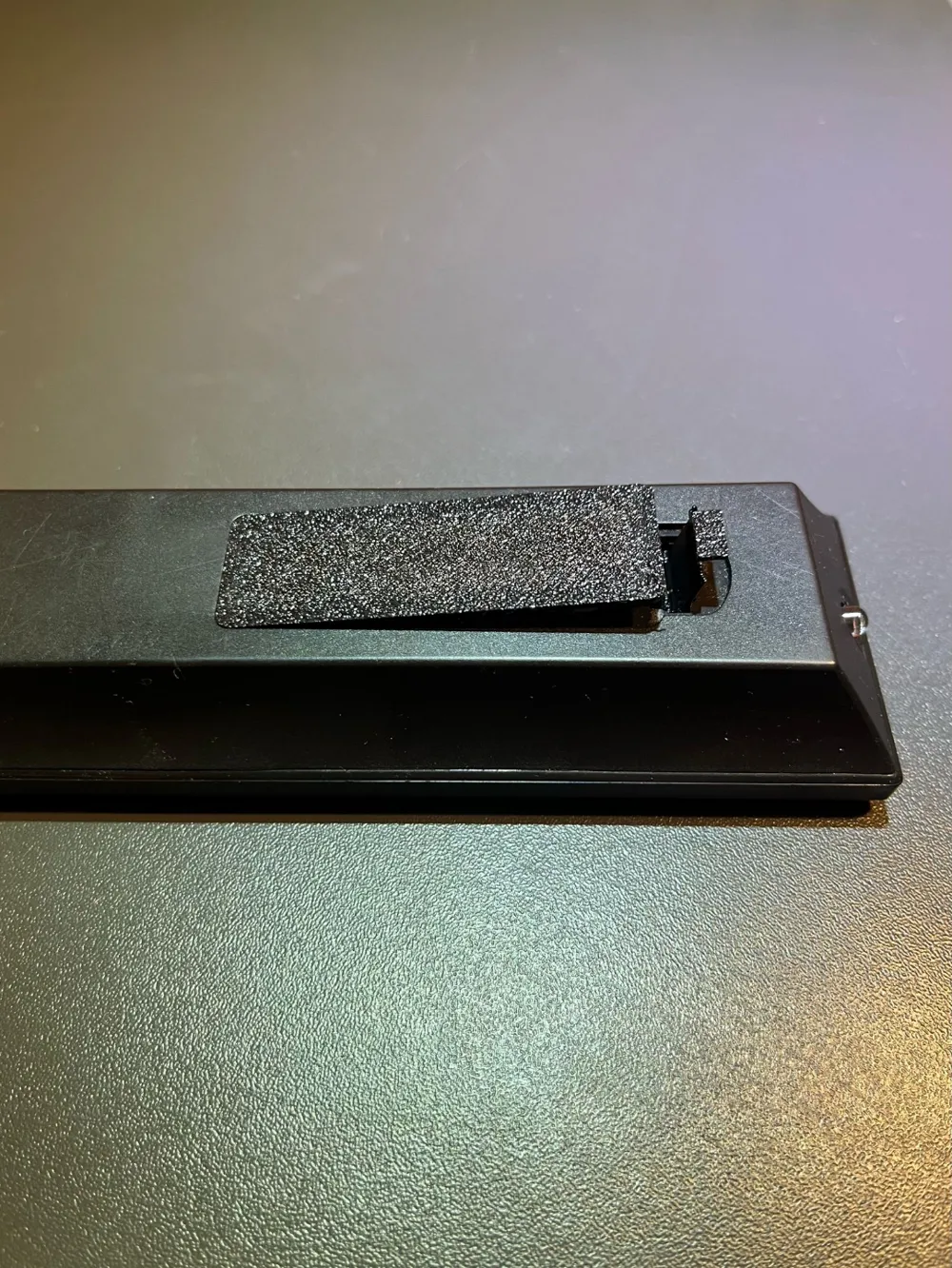 Remote control cover plate by pasztecikzchlepkiem - MakerWorld