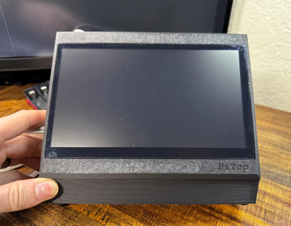PiTop - 7" IPS Pi Screen Kiosk by wesyarberMakerWorld: Download Free 3D ...