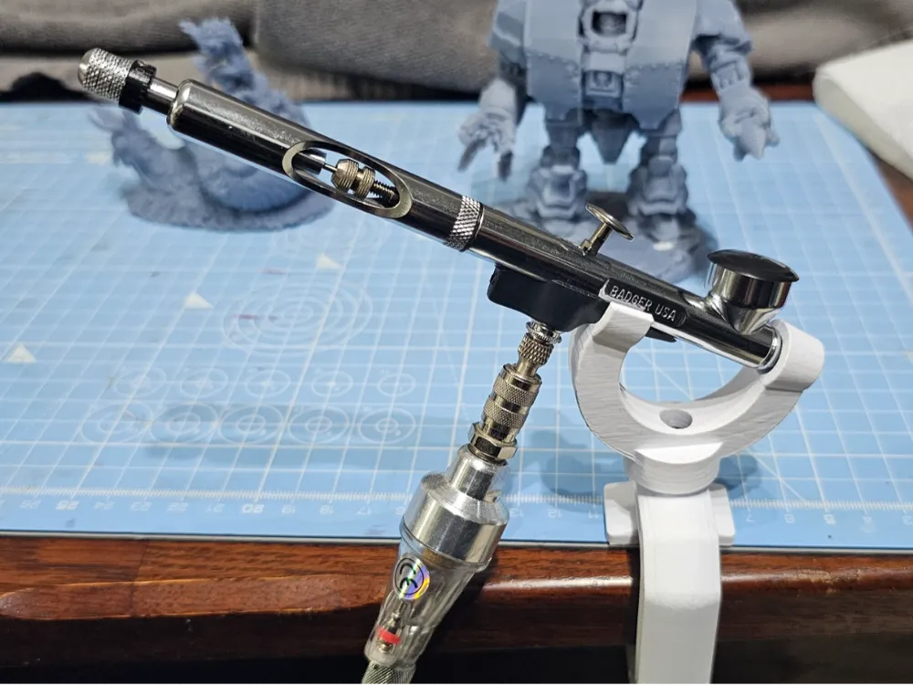 Rotating Airbrush Stand by LordVetinari - MakerWorld