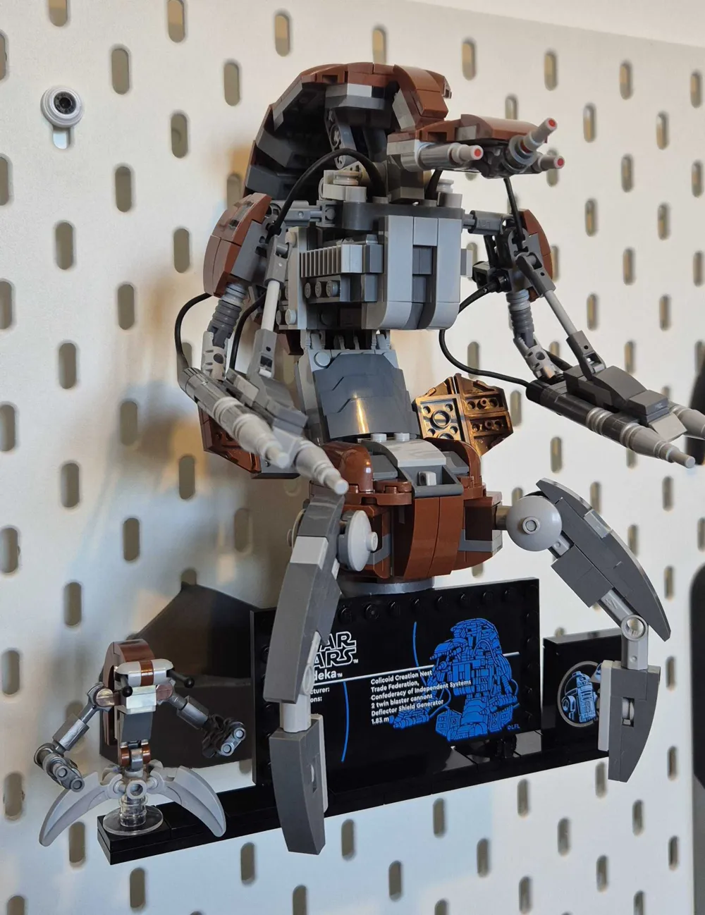 Leg0 Droideka Ikea Skadis/Wall Display Mount 75381 by PhilMakerWorld ...