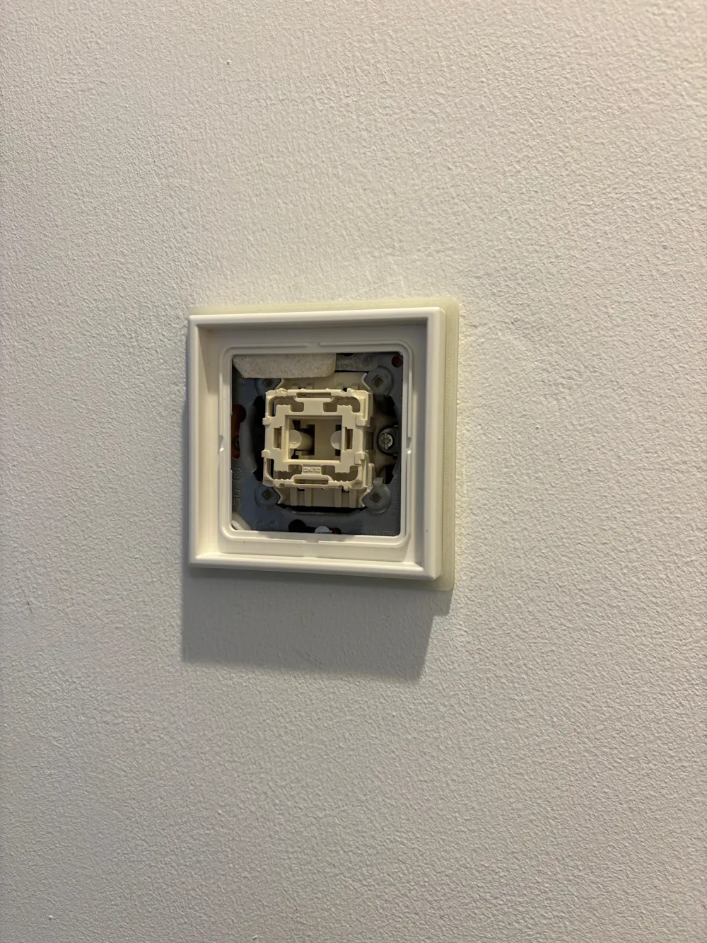 Orientation frame for JUNG LS-Program Frames - Free 3D Print Model ...