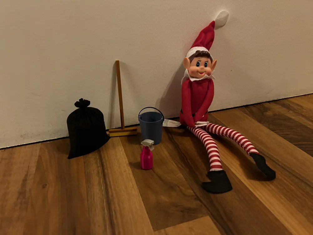 Elf's cleaning set - Free 3D Print Model - MakerWorld