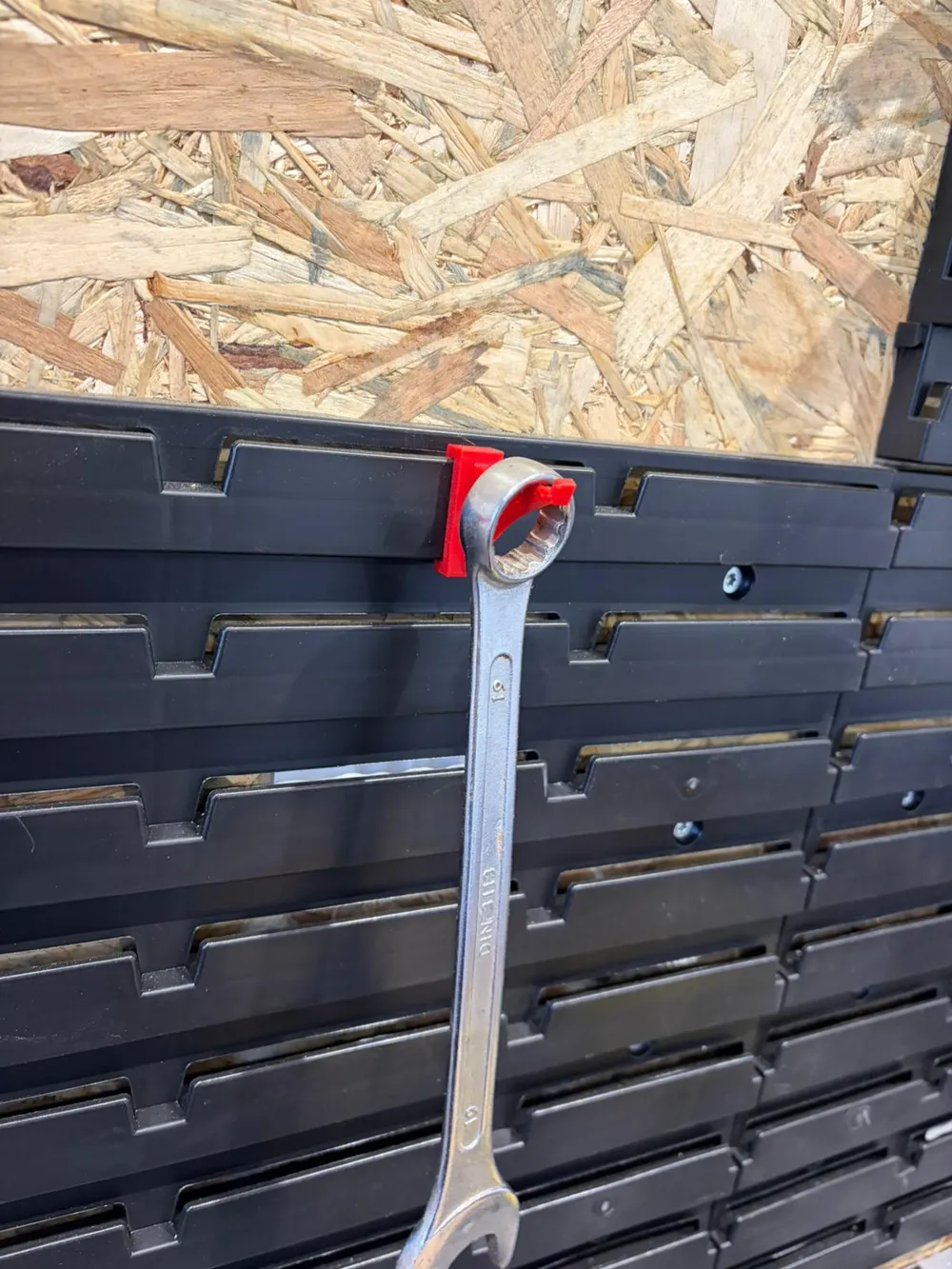 slatwall-tool wall hook - Free 3D Print Model - MakerWorld