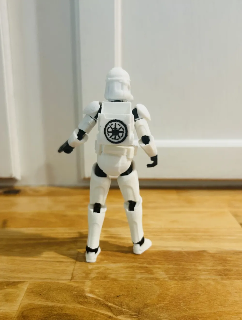 Clone trooper Backpack Dummy 13 Remixed by Ben MakerWorld: Download ...