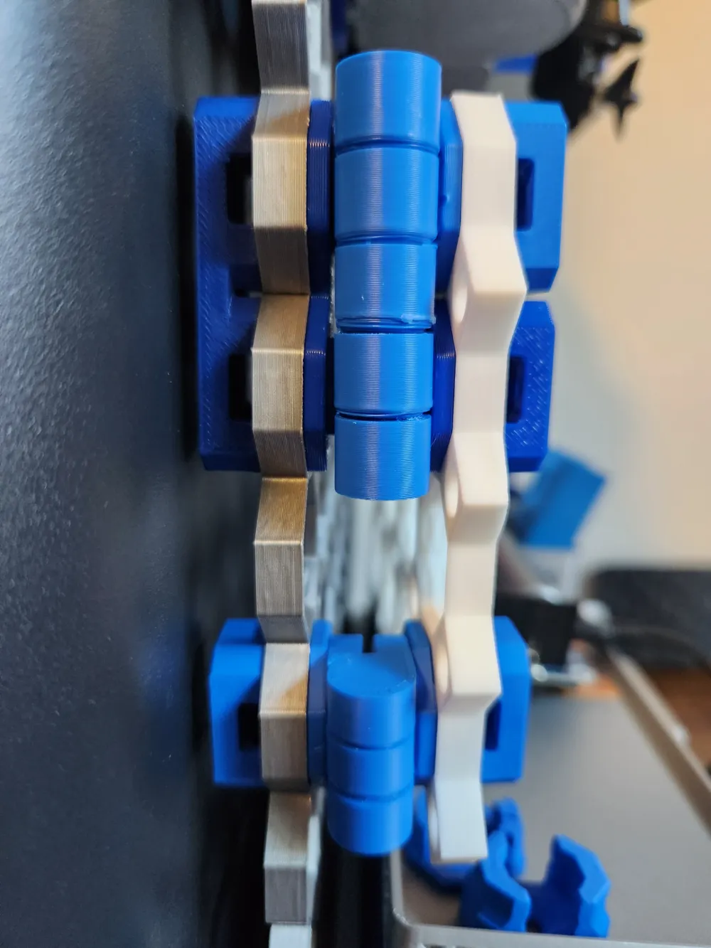 Multiboard Hinge Version 1.0 - Free 3D Print Model - MakerWorld
