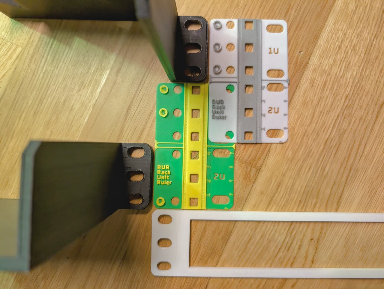 Rack Unit Ruler - wallet tool by veli MakerWorld: Download Free 3D Models