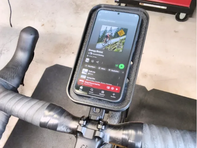Supporto per telefono da ciclismo indoor per ciclocomputer - Modello di ...