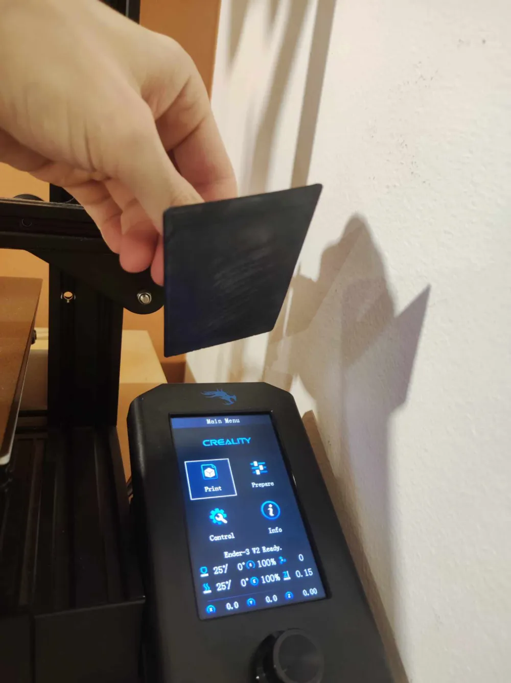 Ender 3 V2 display cover by Marinade - MakerWorld