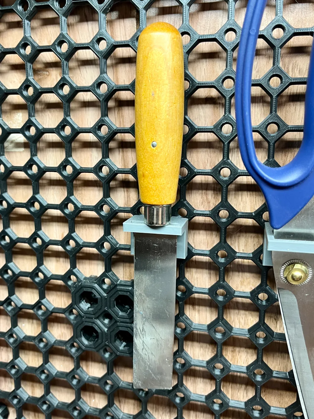 Multiboard Knife/Scraper Holder by WooleyBooger - MakerWorld