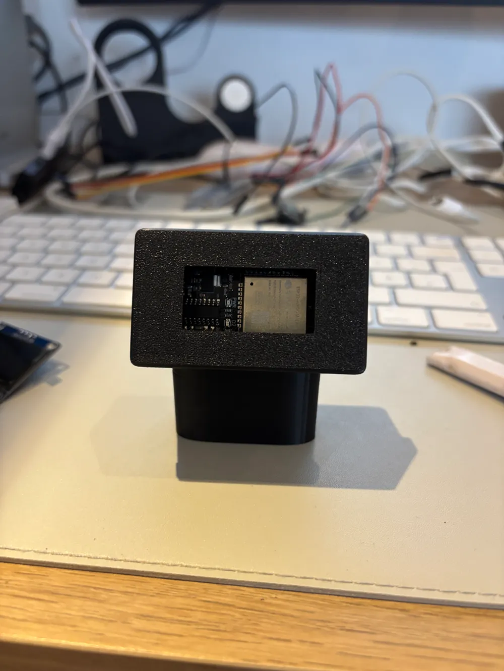 ESP32 Wroom Display Enclosure by Luki_03 MakerWorld: Download Free 3D ...