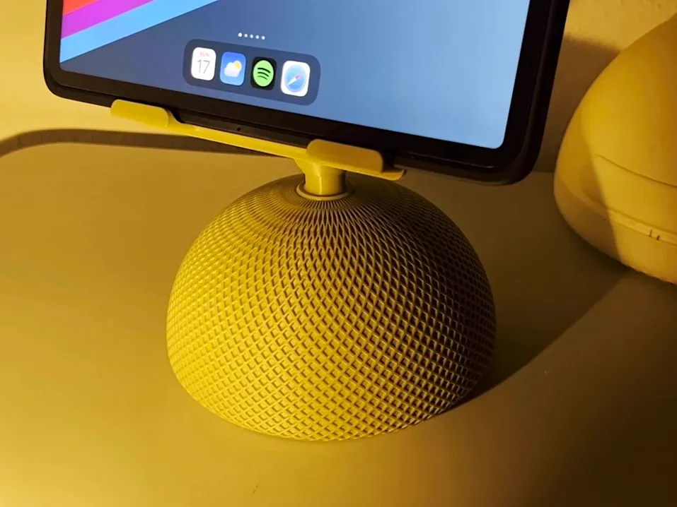 iPad Stand (retro iMac inspired design) - Free 3D Print Model - MakerWorld