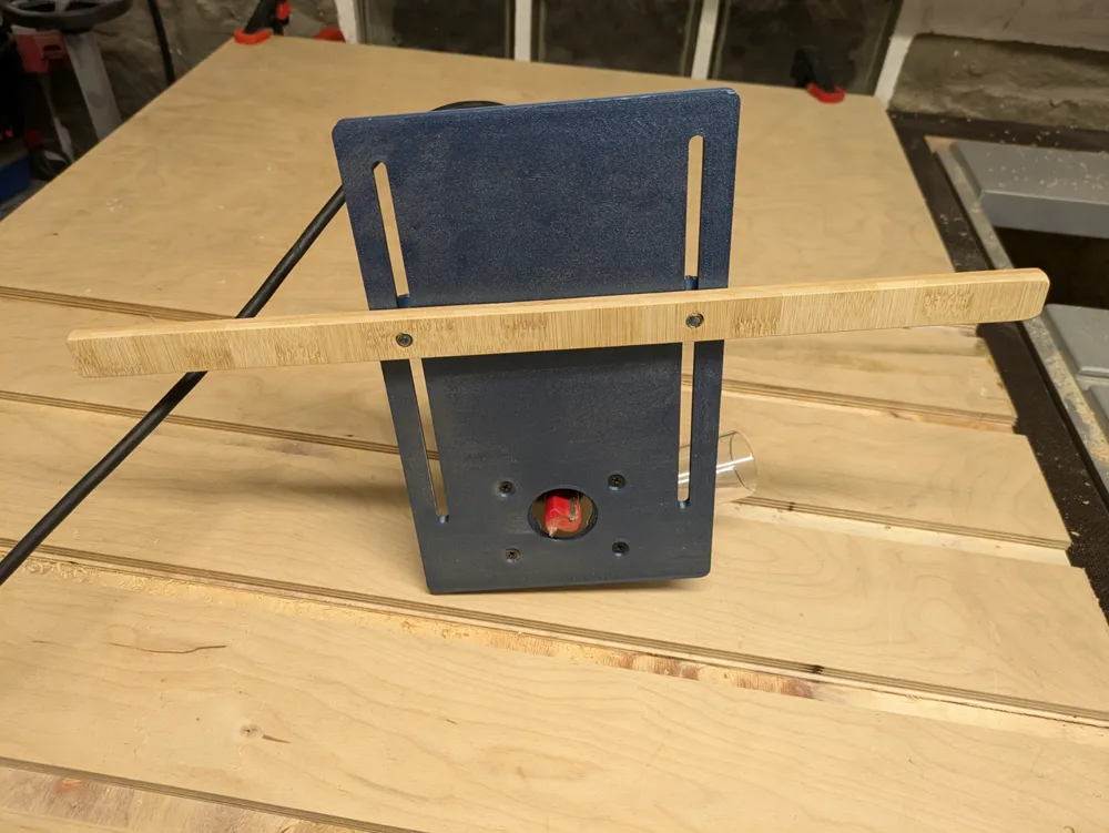 Makita Router Plate for parallel routing by pe.wrob MakerWorld ...