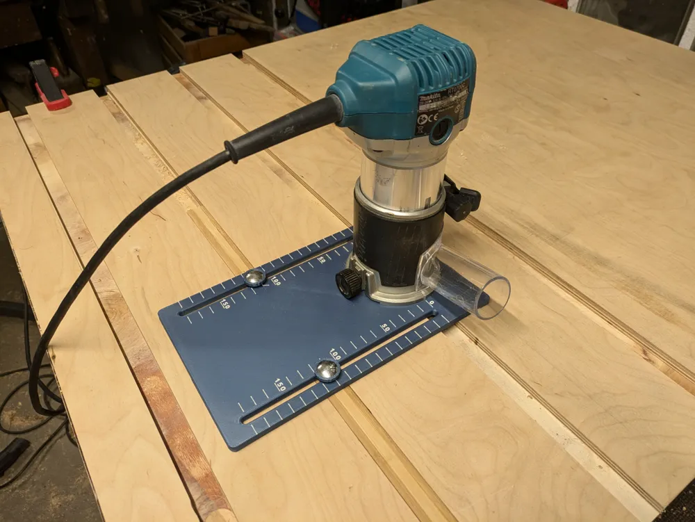 Makita Router Plate for parallel routing by pe.wrob MakerWorld ...