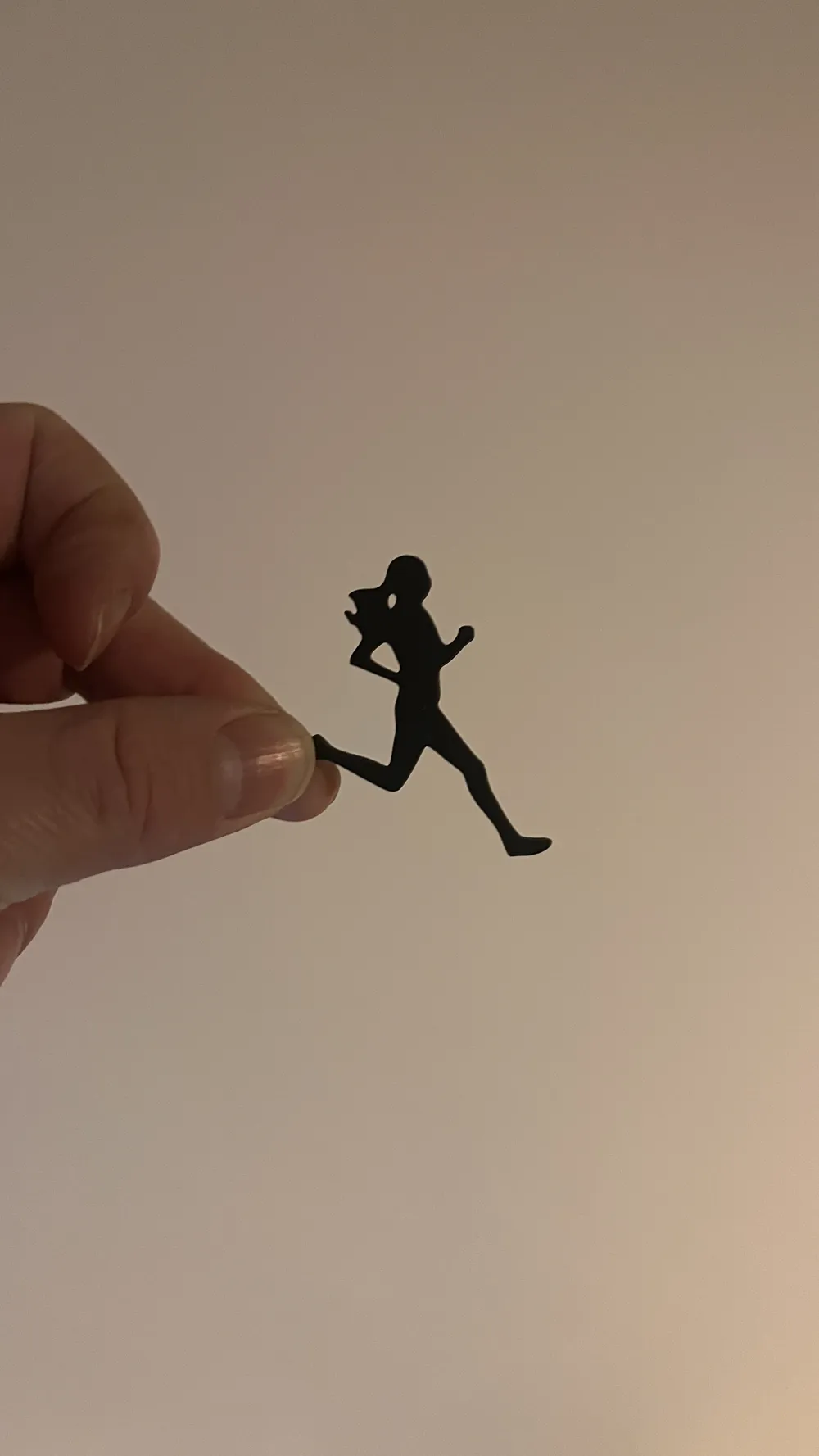 Set of 8 runner silhouettes - Free 3D Print Model - MakerWorld