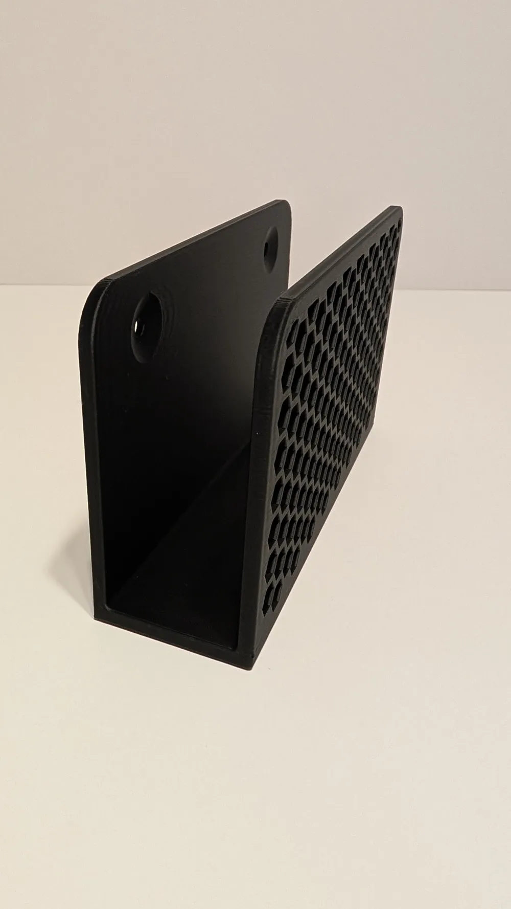 Loose Mail/Paper Wall Holder - Free 3D Print Model - MakerWorld