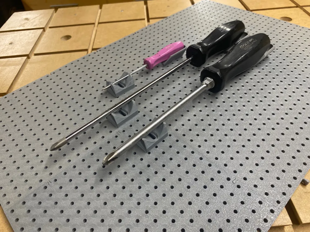 Screwdriver Holders - Tool Grid No Gaps - Free 3D Print Model - MakerWorld