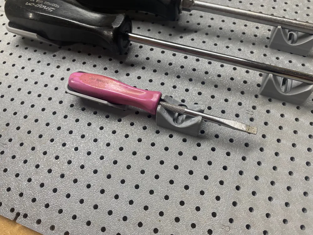 Screwdriver Holders - Tool Grid No Gaps - Free 3D Print Model - MakerWorld