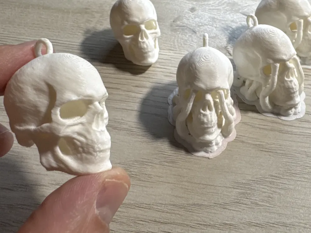 Skull Keychain or Ornament Remixed by Hef413 - MakerWorld