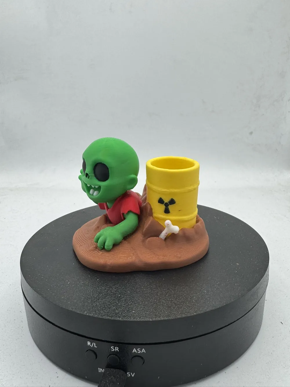 Cute Chibi Zombie Crawling Pen Holder by WispHollow MakerWorld ...