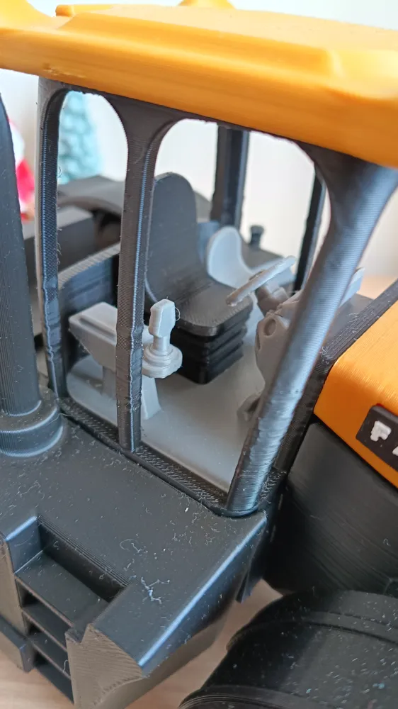 JCB Fastrack 8330 Tractor 1:24 scale - Free 3D Print Model - MakerWorld