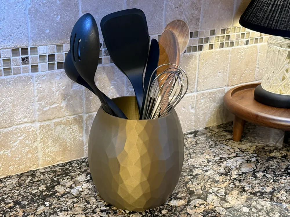 Low-Poly Utensil Holder by Wet PLA Guru MakerWorld: Download Free 3D Models