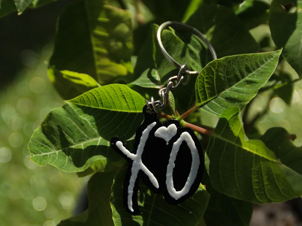 Llavero The Weeknd XO por bogdan2435 MakerWorld: Descarga Modelos 3D ...