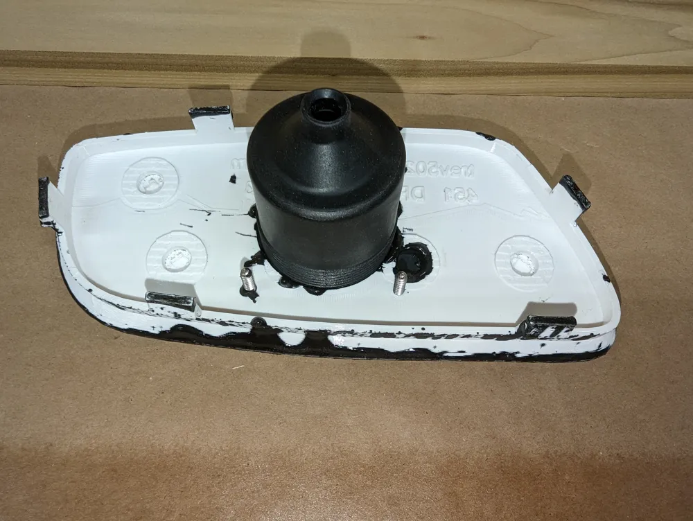 Electrical Outlet Mount for Smart ForTwo (451) by Matthew - MakerWorld