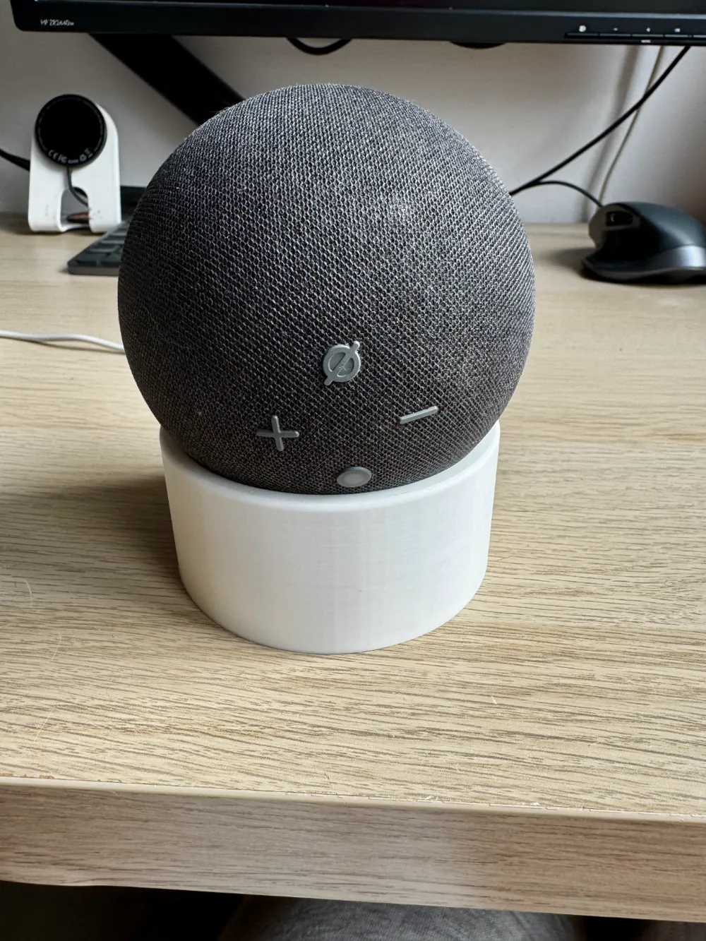 Alexa Echo Dot 5 vertical stand - easy high access by slajob - MakerWorld