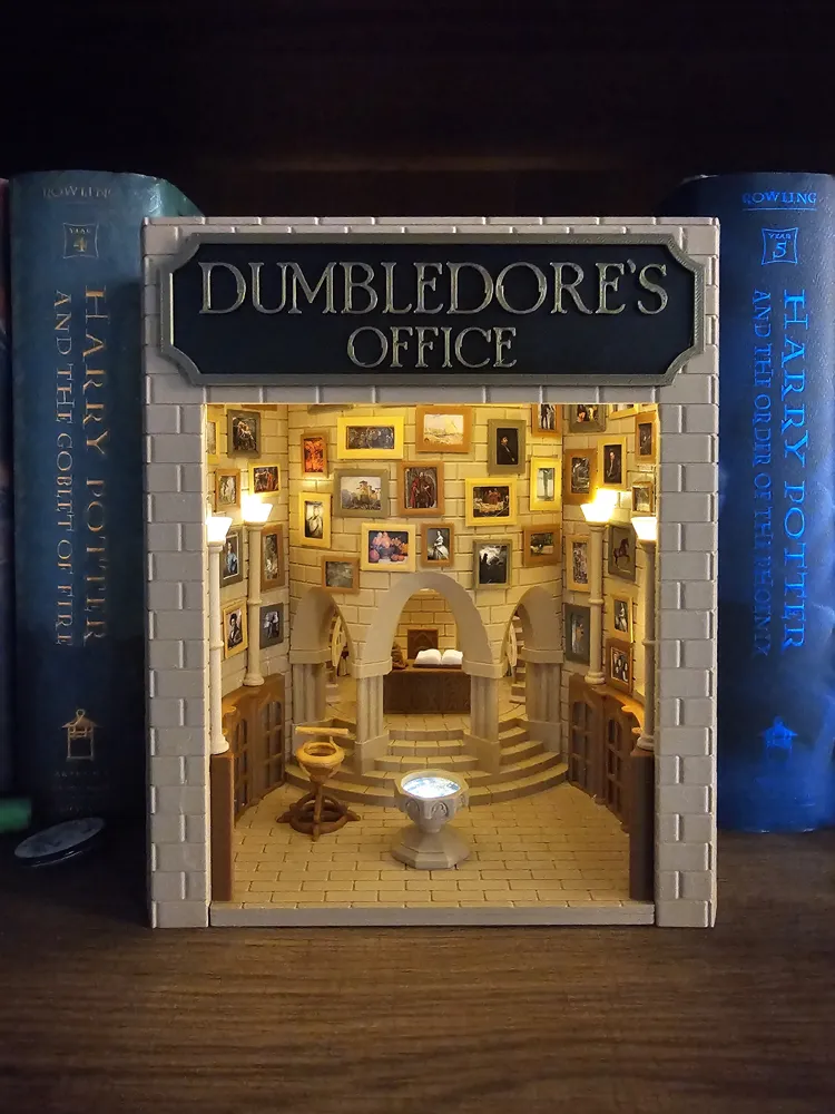 Harry Potter Dumbledore's Office Book Nook by Ryschweitzer MakerWorld ...