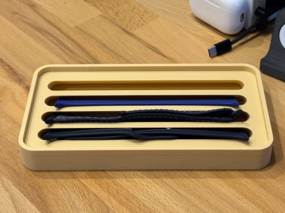 Apple Watch Store Retail Display try-on Watch Band by giacomo.borghi02 ...