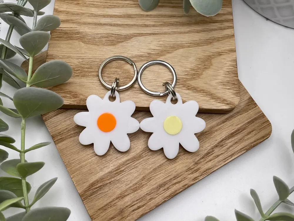 Daisy Flower Key Chain by Taglab MakerWorld: Download Free 3D Models