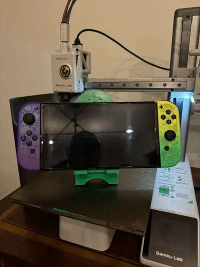 Christmas Tree Phone Stand by Turbospeed - MakerWorld