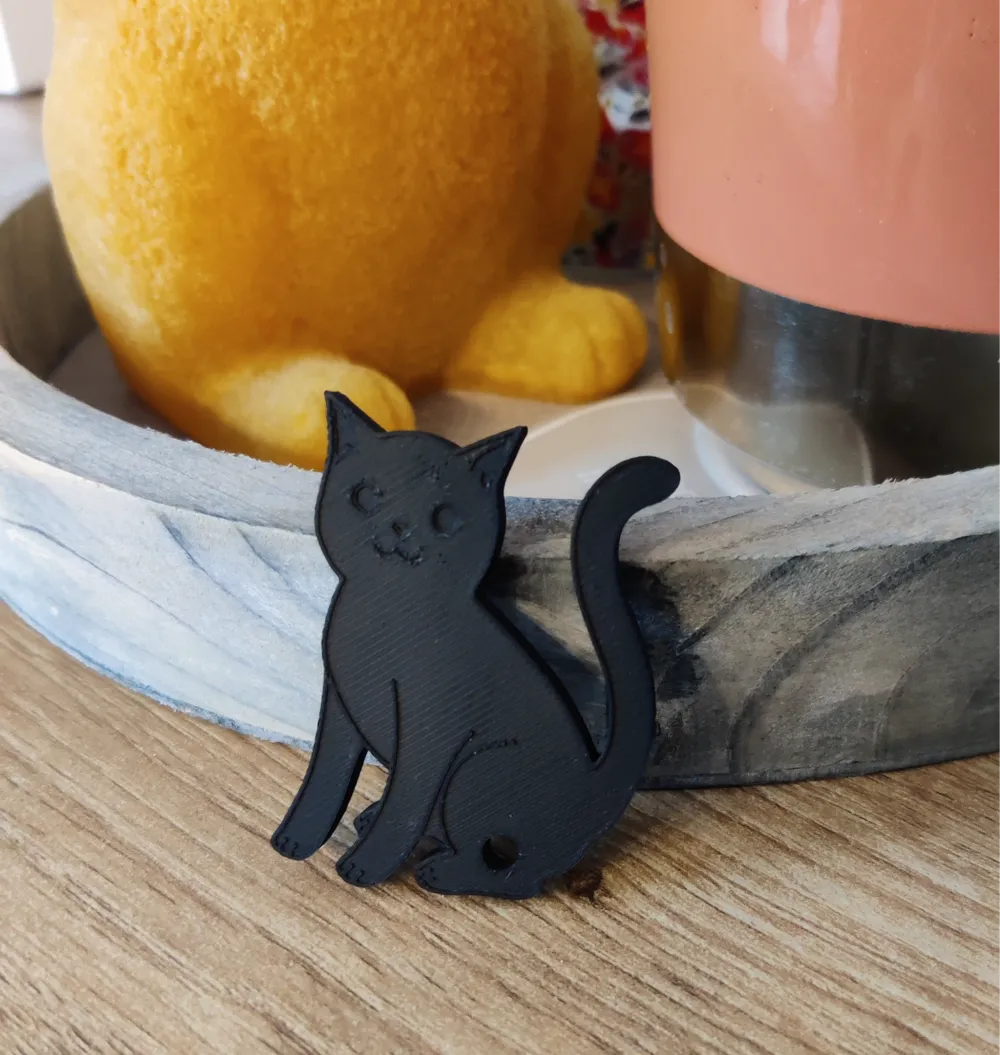 Cute cat keychain hanger by ShazzleCreates - MakerWorld