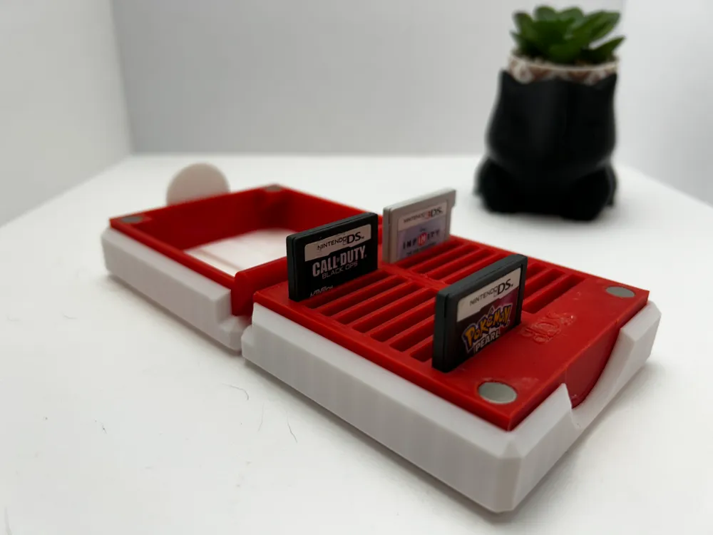 Nintendo DS/3DS Cartridge Case - Pokeball by kenrobledo - MakerWorld