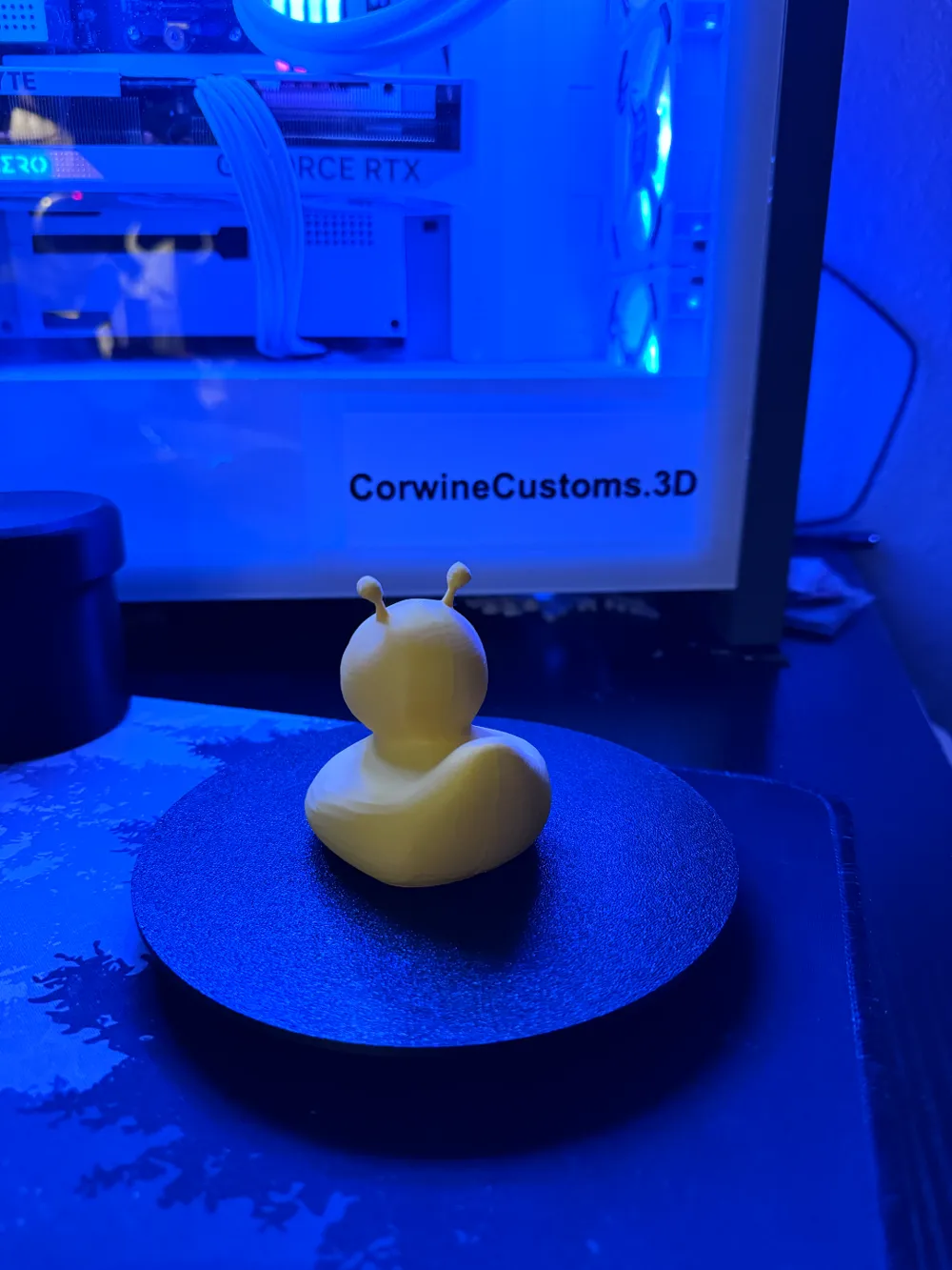 Alien Duck by CorwineCustoms.3D LLC MakerWorld: Download Free 3D Models